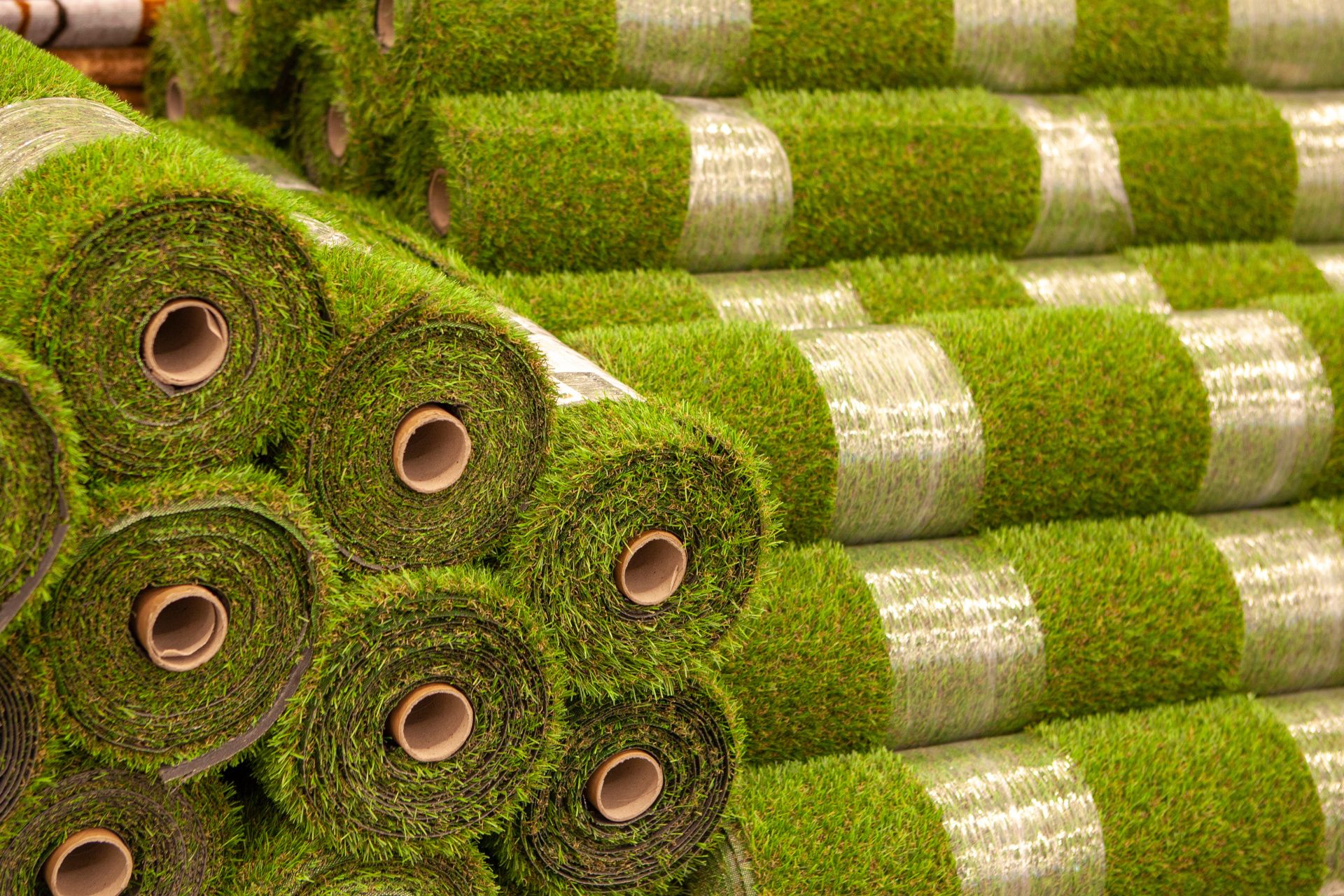 Choosing the Right Artificial Grass - First Impressions